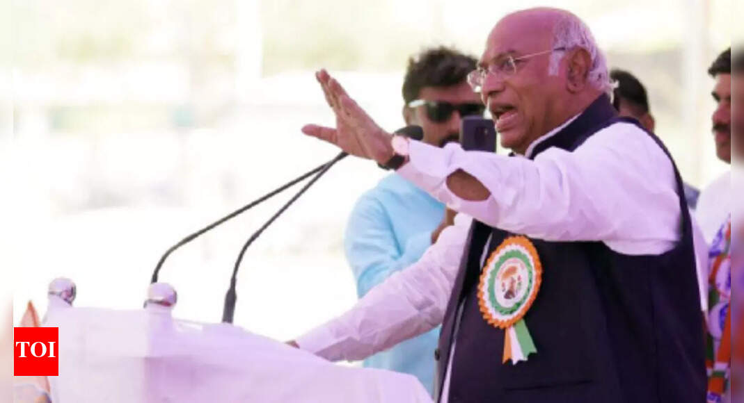 Mallikarjun Kharge 'clarifies’ for calling PM Modi ‘poisonous snake', BJP slams Congress chief ...