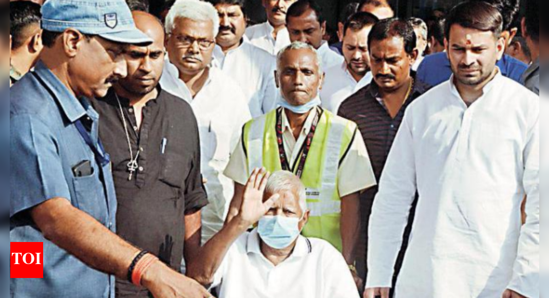 Rjd Leaders And Supporters Upbeat As Lalu Is Back Home | Patna News ...