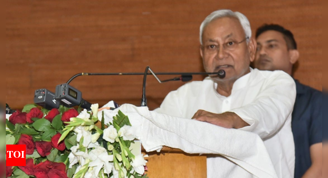 Bihar CM Nitish Kumar hints at opposition parties'meet after Karnataka polls | Patna News ...