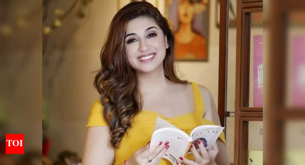 'Acting is a complete package; actors should know dancing,' says Vahbiz ...