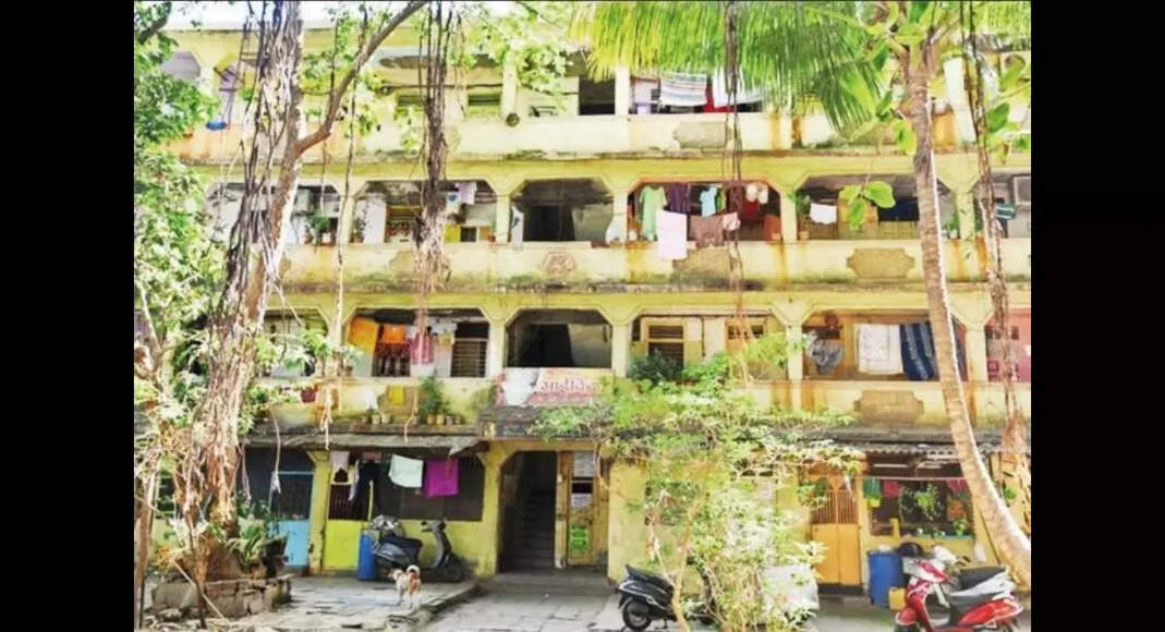 bombay-high-court-asks-mhada-why-it-is-powerless-to-remove