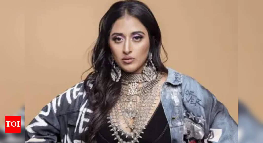 Raja Kumari says budding artists should strike balance between music ...