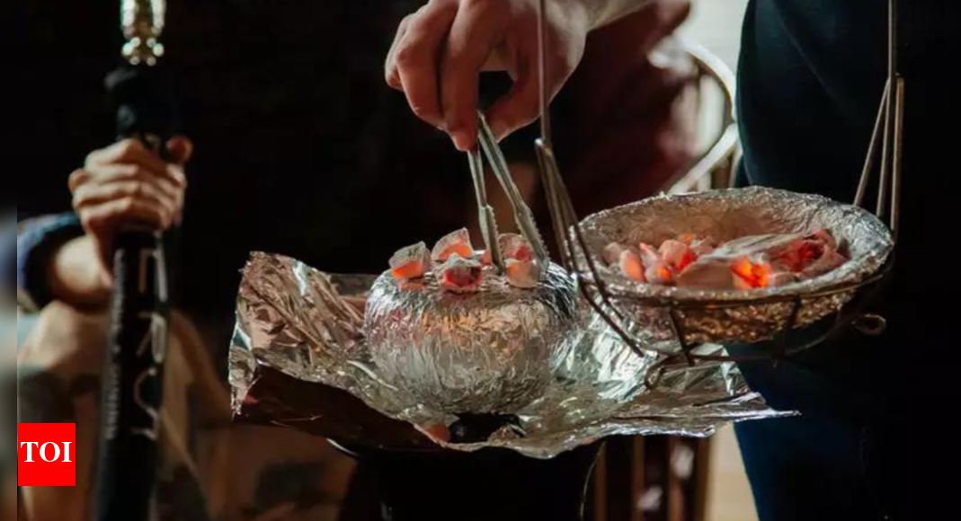 Mumbai restaurant with eating house permit can't serve herbal hookah on ...