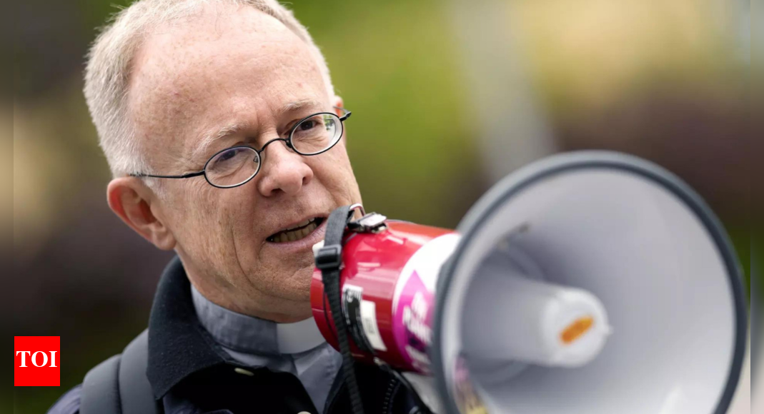 Germany: Priest, scientist on trial in Germany over climate protest ...