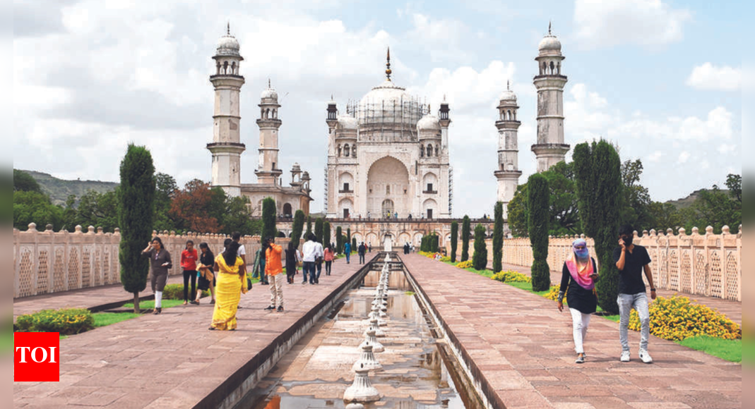 Bibi Ka Maqbara in Aurangabad shown signs of pollution, ASI plans ...