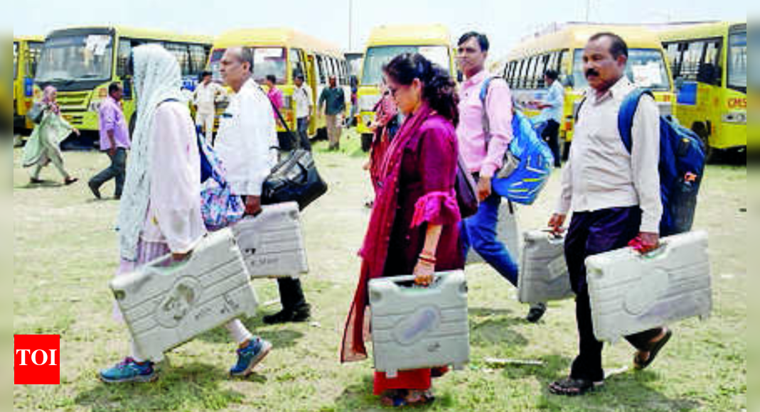 DC, DM visit booths, review preparations in Lucknow | Lucknow News ...