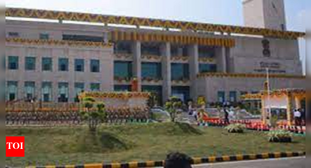 Apsrtc: Andhra Pradesh HC convicts APSRTC chief Dwaraka Tirumala Rao, 4 others in contempt case ...