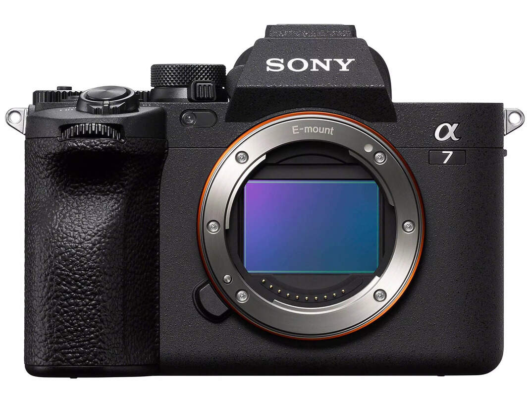 Sony Alpha 7 IV ILCE-7M4/BQ IN5 33MP Full Frame Camera Body Only: Price ...