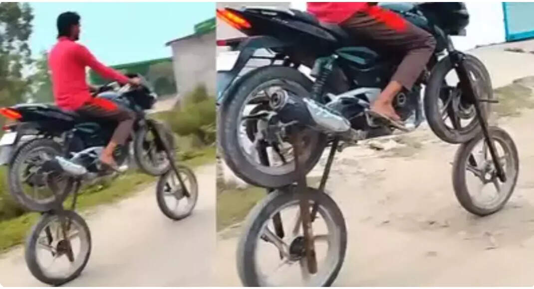 Pulsar motorcycle modified with four wheels: Bizarre video of an ...