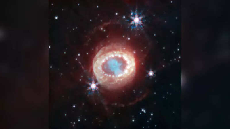 'Floating like a cosmic jellyfish': NASA reveals details about ...