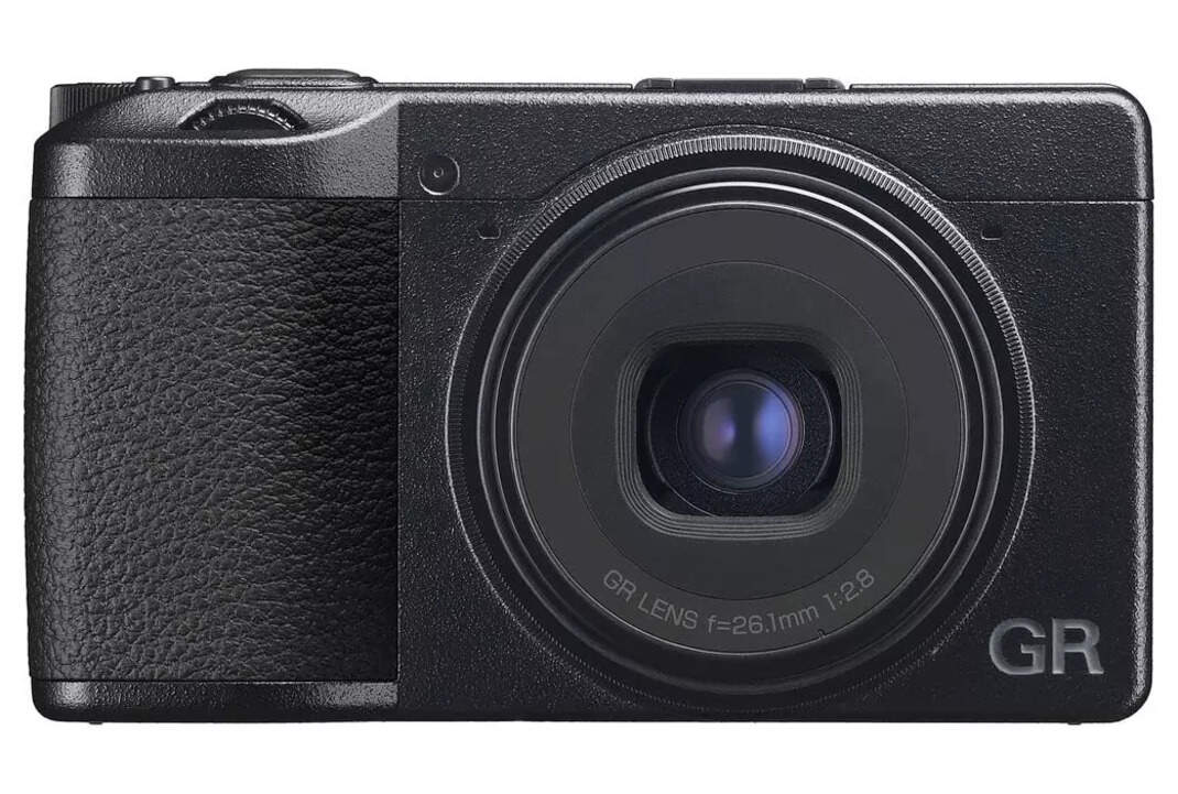 Ricoh GR IIIx 24MP Digital Compact Camera with APS-C Size CMOS Sensor ...