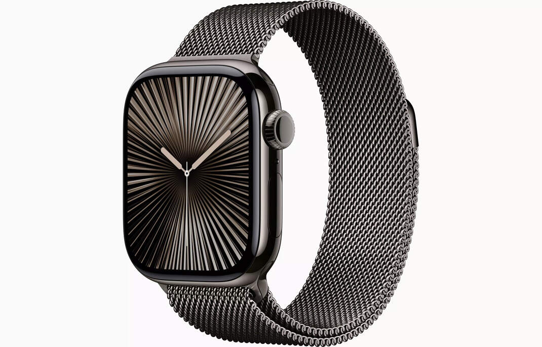 Compare Apple Watch Series 10 Titanium 46mm (GPS + Cellular) vs Apple ...