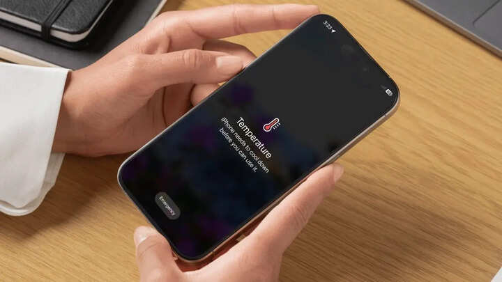 How To Fix An Overheating iPhone In 2026: 10 Steps That Work