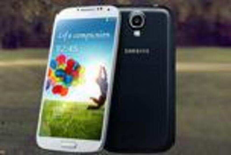 Samsung Galaxy S4 gets a big price cut