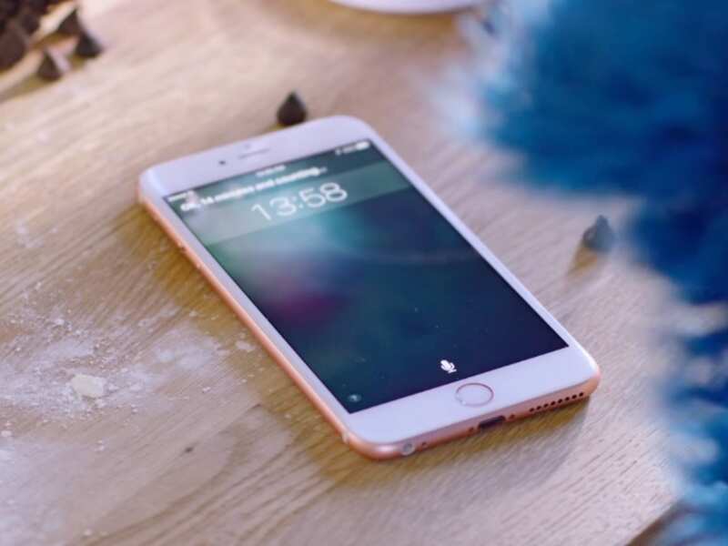 Battle of virtual assistants: Google Assistant vs Apple Siri vs ...