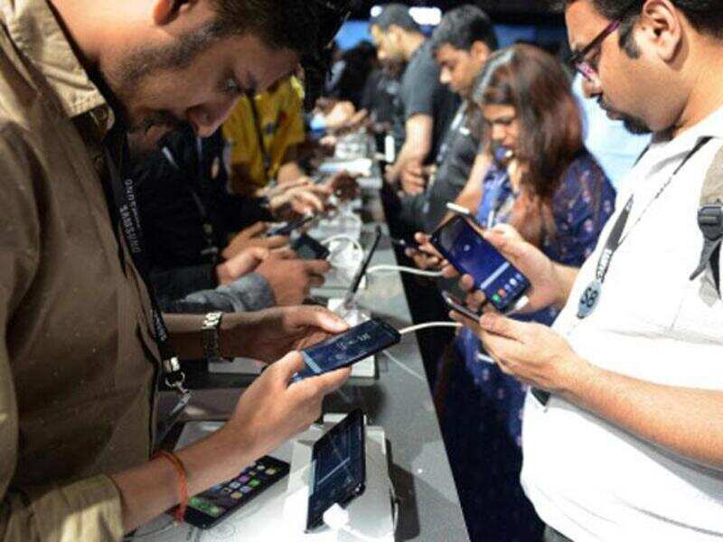 Indian mobile services market to touch US$ 103.9 billion by 2020: Study