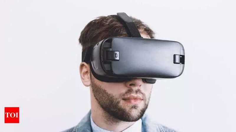 Apple: Apple AR/VR headset tipped to use same power adapter as MacBook Pro