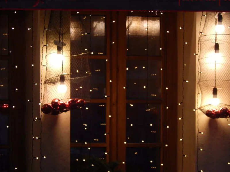 Curtain string lights: Create a glowing ambiance at home