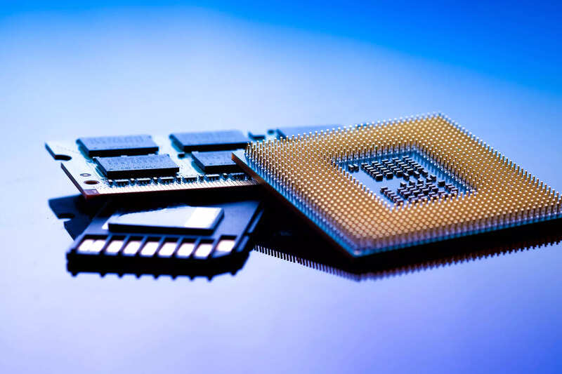 Fpt: Vietnam introduces first line of semiconductor chips used in ...