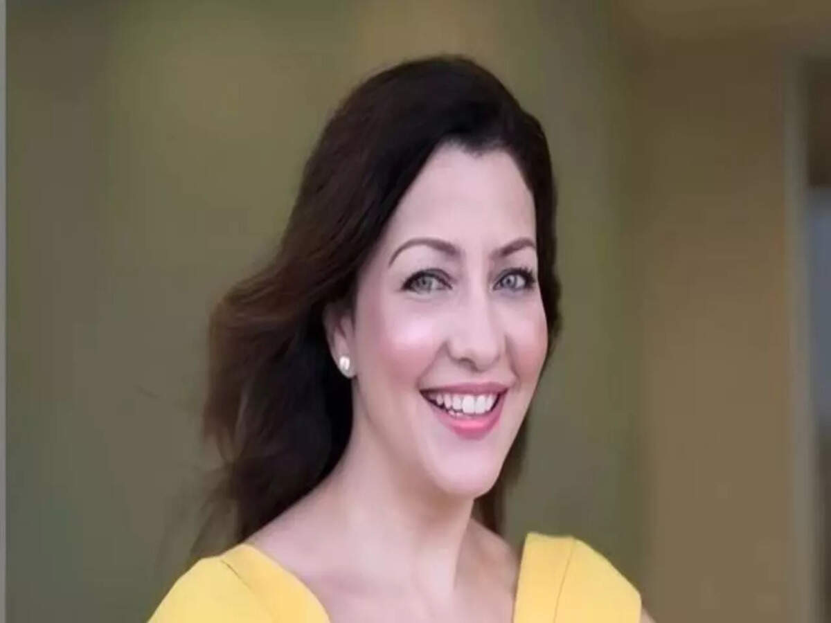 Aditi Govitrikar Maxima