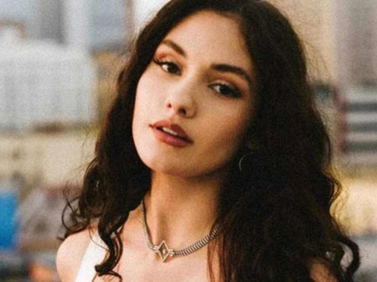 Ronni Hawk's Instagram, Twitter & Facebook on IDCrawl