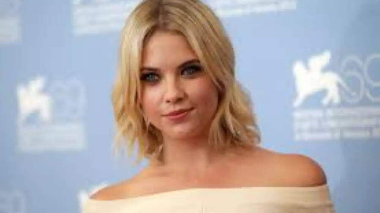 Ashley Benson Agus Buachaill 2024