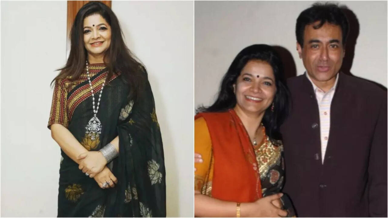 Nitish Bharadwaj And Smita Gate