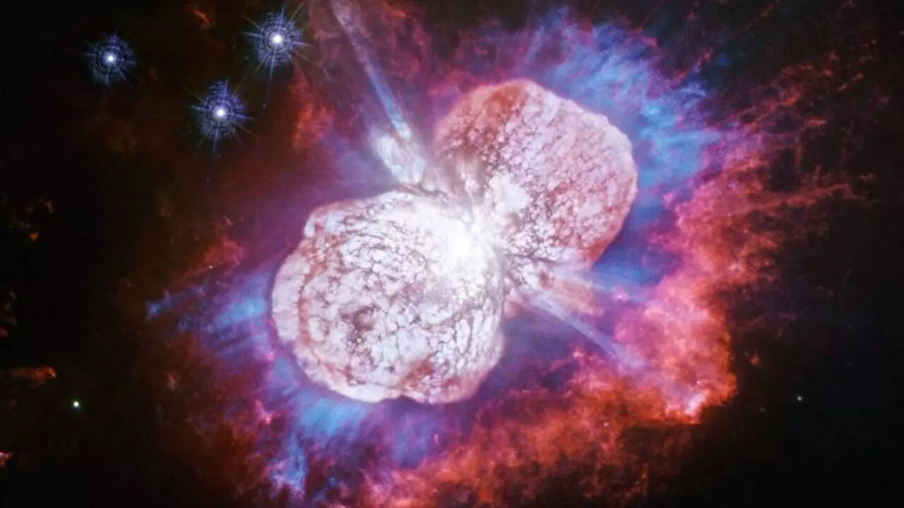 Eta Carinae Compared To The Sun