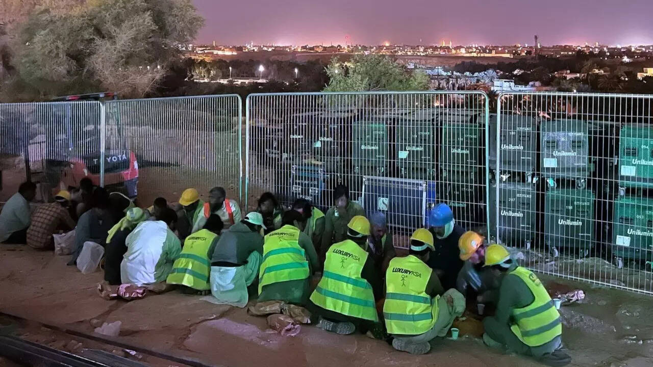 Saudi Arabia Abolishes Kafala Visa System: Historic Reform for Foreign ...