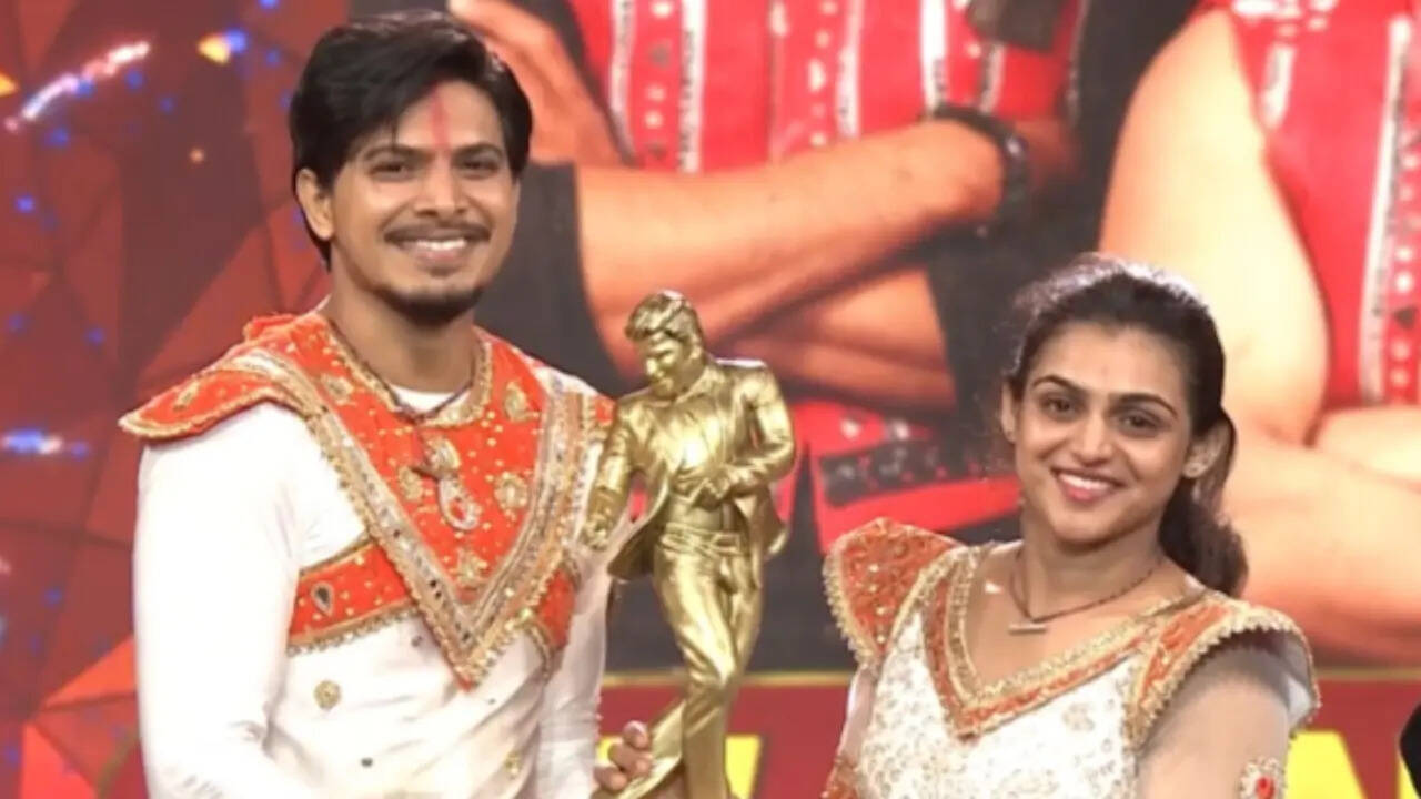 Siddegowda and Dishal win Dance Karnataka Dance and ₹15 lakh prize ...