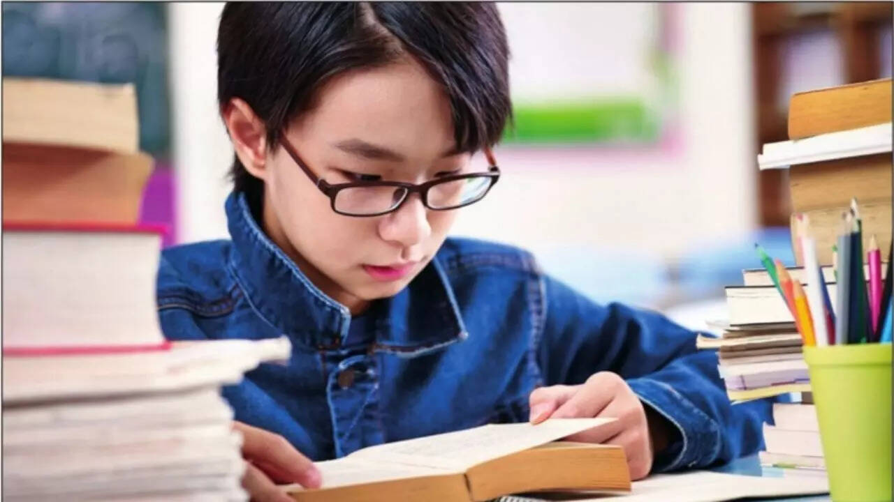 Amit Dabholkar's Instagram, Twitter & Facebook on IDCrawl