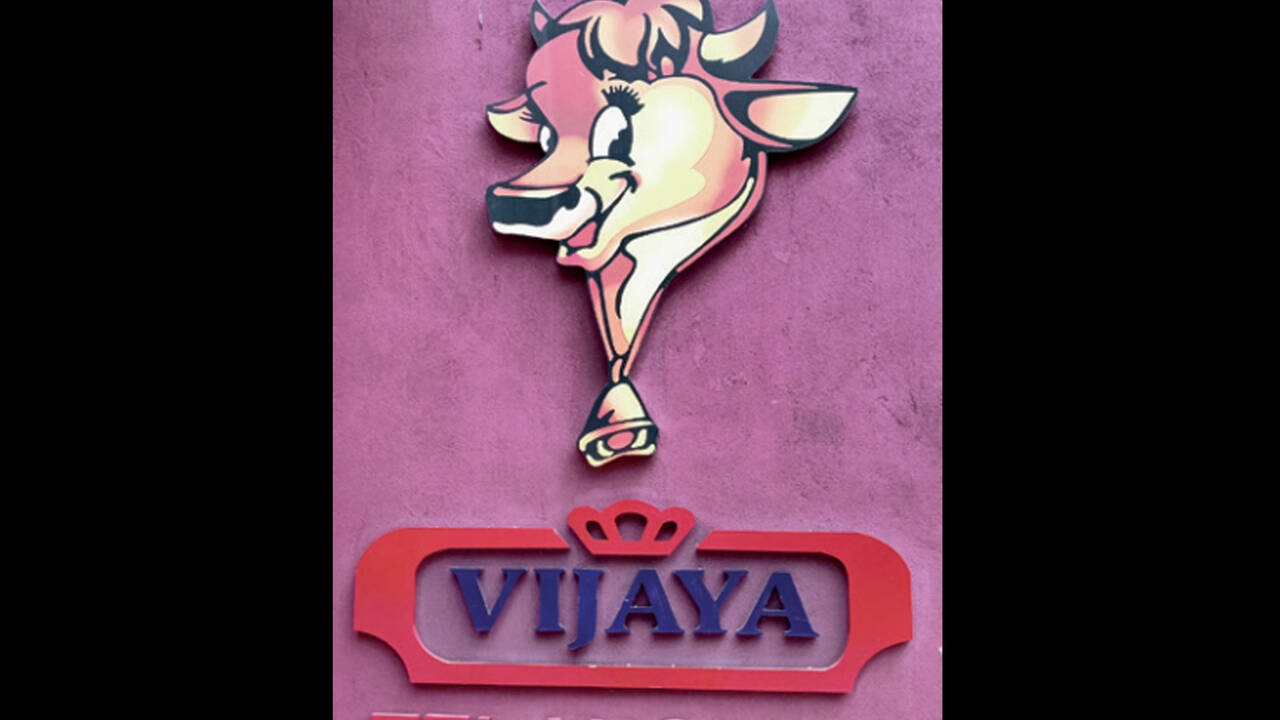 Vijaya Milk Logo